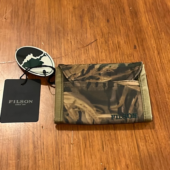 Filson | Accessories | Filson Smokejumper Wallet Mossy Oak Camo ...